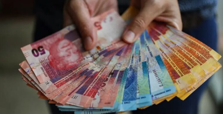 50 Smart Ways to Make Money in South Africa Online and Offline